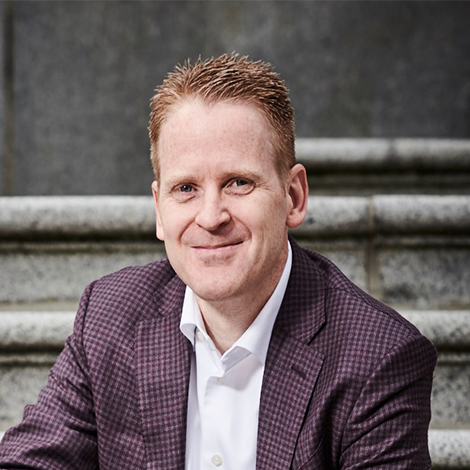 Why Leaders Should Engage With Social Media